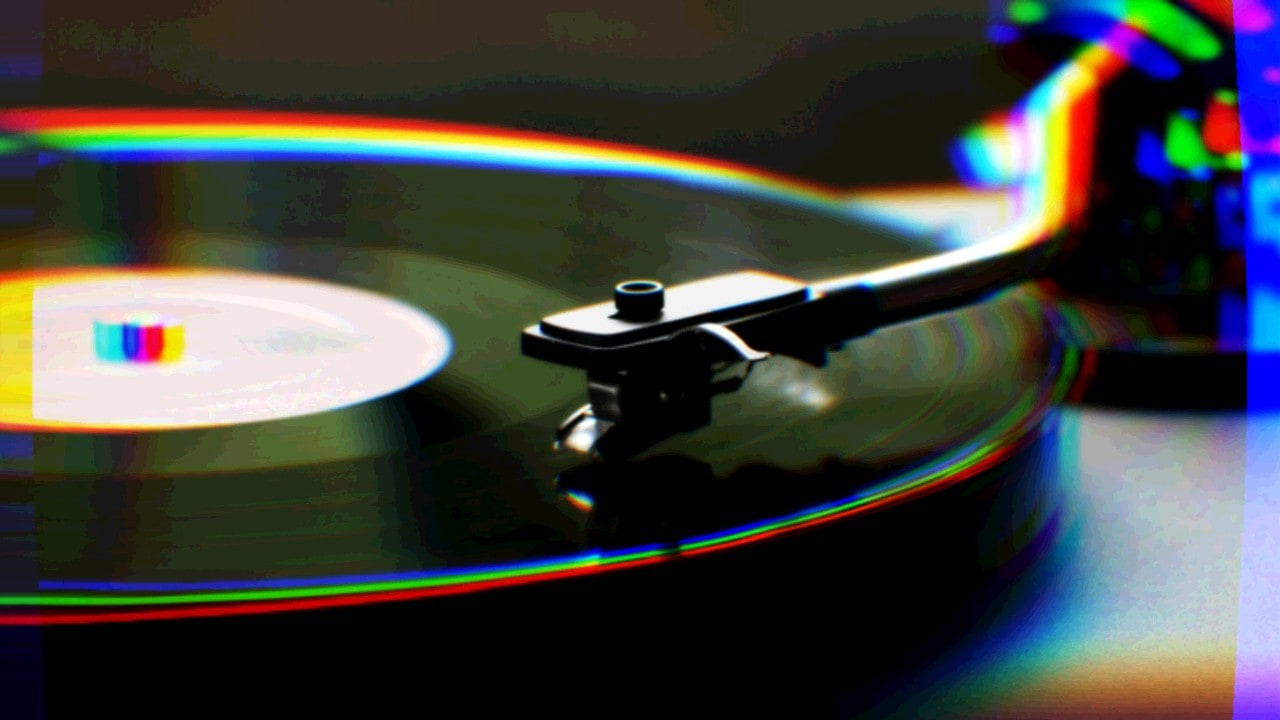 Top 10 Trippy Album Covers - Judging Records By Their Covers